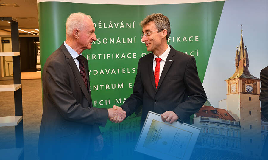 Náš úspěšný konec roku 2023 byl ve znamení ocenění - PBS
